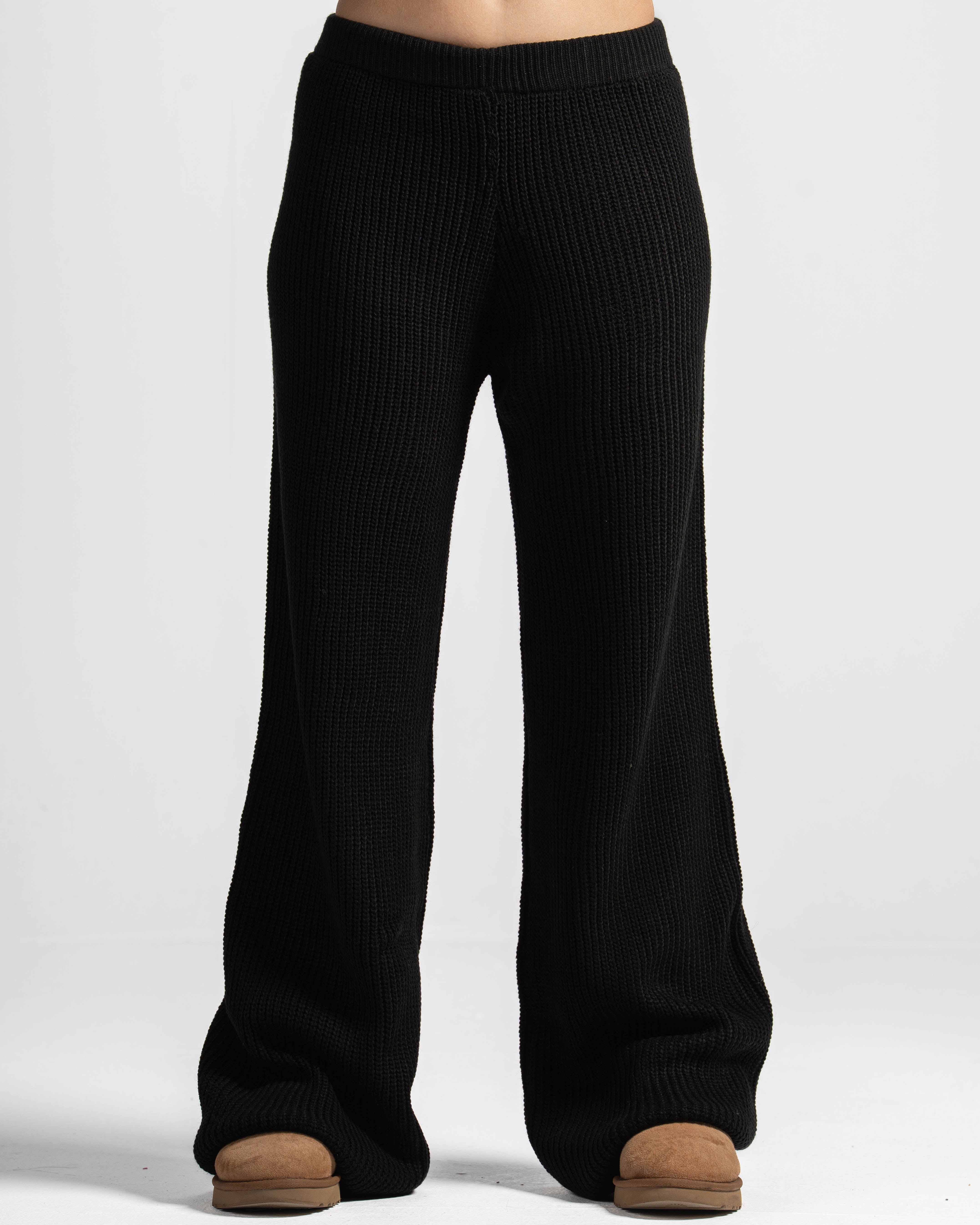The cozy core pants-black – Staqqs Clo